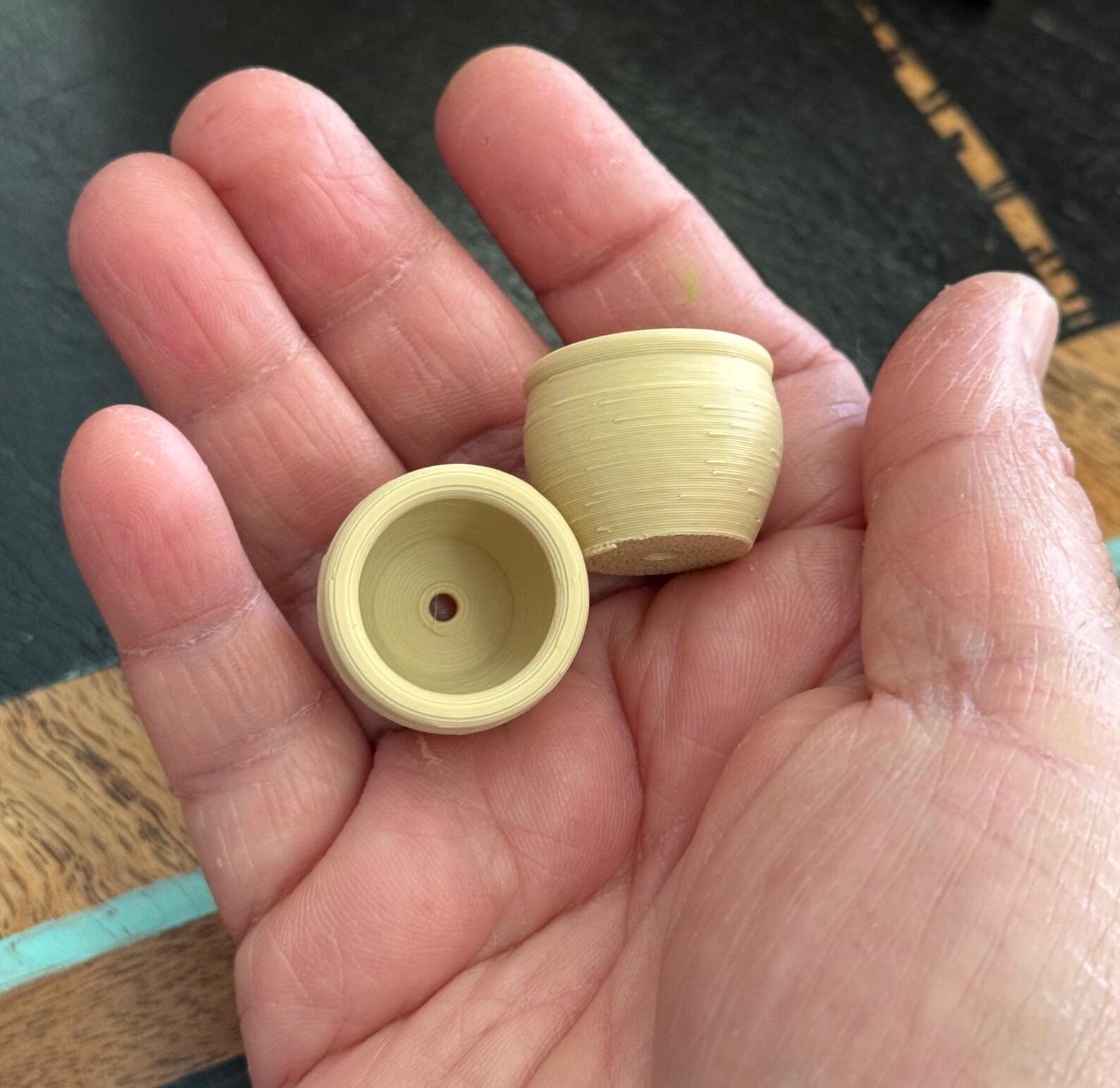 Pair of Rounded Garden Pots - 1:12 Scale Dollhouse Plant Pot Sets ...