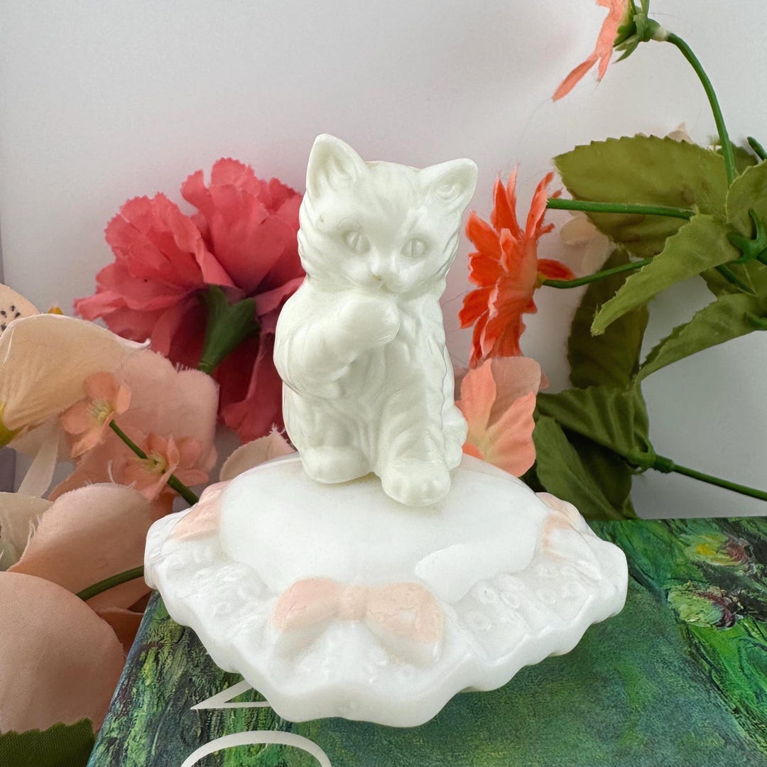 Sitting Pretty Here's My Heart Avon Perfume Bottle Cat - Etsy