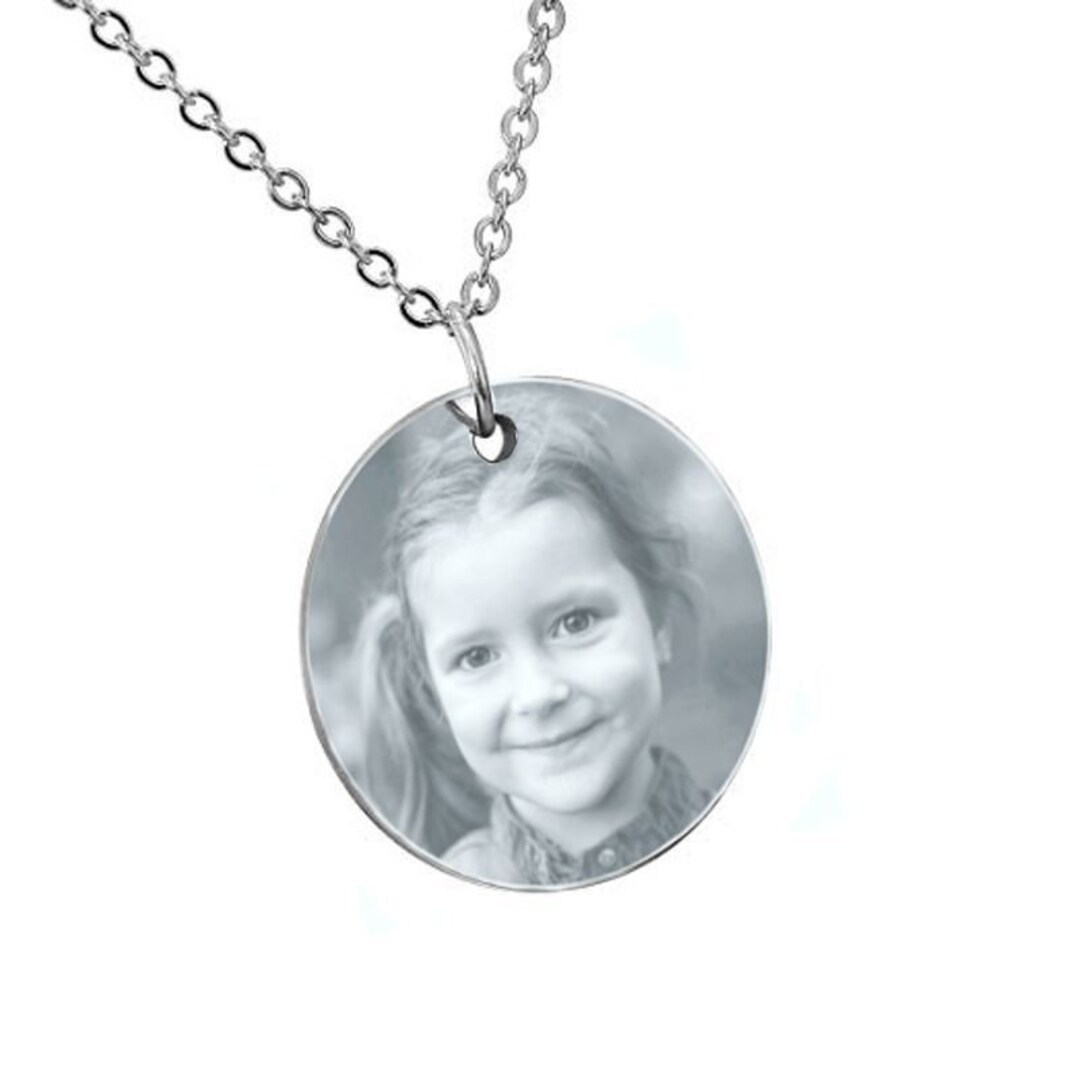 Beautiful Personalized Stainless Steel Small Round Photo Pendant ...