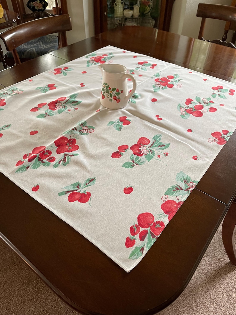 Vintage Tablecloths, Wilendur, Your Choice! Patterns Vary Chestnut ...