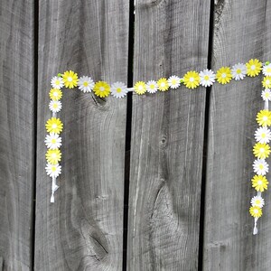 Daisy Paper Flower Chain, Flower Garland, Outdoor Wedding Decor, Daisy ...