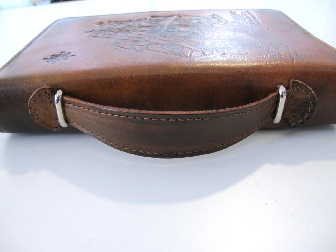 Book Case, Leather Book Cover With Zipper and Top Handle, Personalized ...