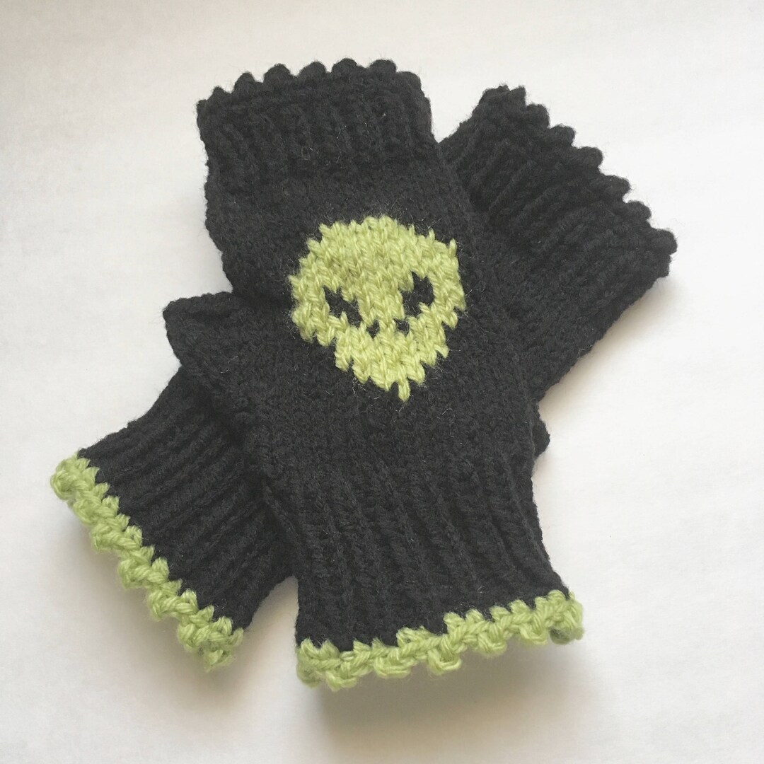 Alien Fingerless Gloves, Halloween Mitts, Hand Knit Gloves, Black and ...