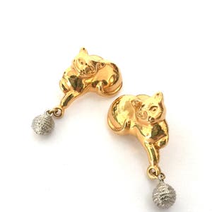 Kitty Cat Earrings, Gold Tone Repousse Cats, Silver Tone Ball of Yarn ...