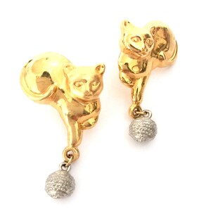 Kitty Cat Earrings, Gold Tone Repousse Cats, Silver Tone Ball of Yarn ...