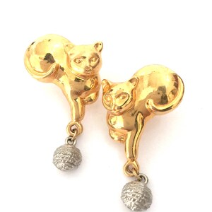 Kitty Cat Earrings, Gold Tone Repousse Cats, Silver Tone Ball of Yarn ...