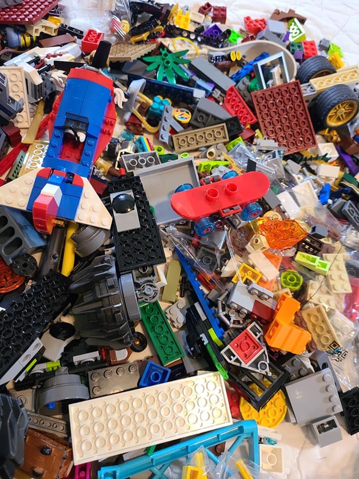 38 lbs of Genuine Lego Parts - munimoro.gob.pe