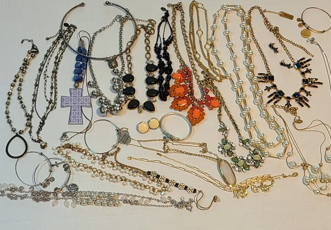 Fashion SIGN Jewelry Lot of 27 Pieces Pre Owned - Etsy