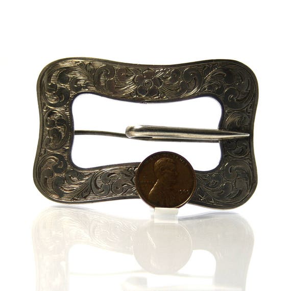 Brooches curated by Etsy Vintage Jewelry Team on Etsy