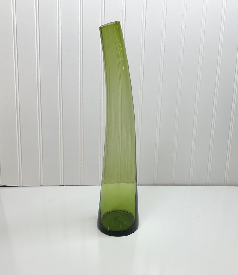Tall Midcentury Curved, Bent Green Glass Vase - Etsy