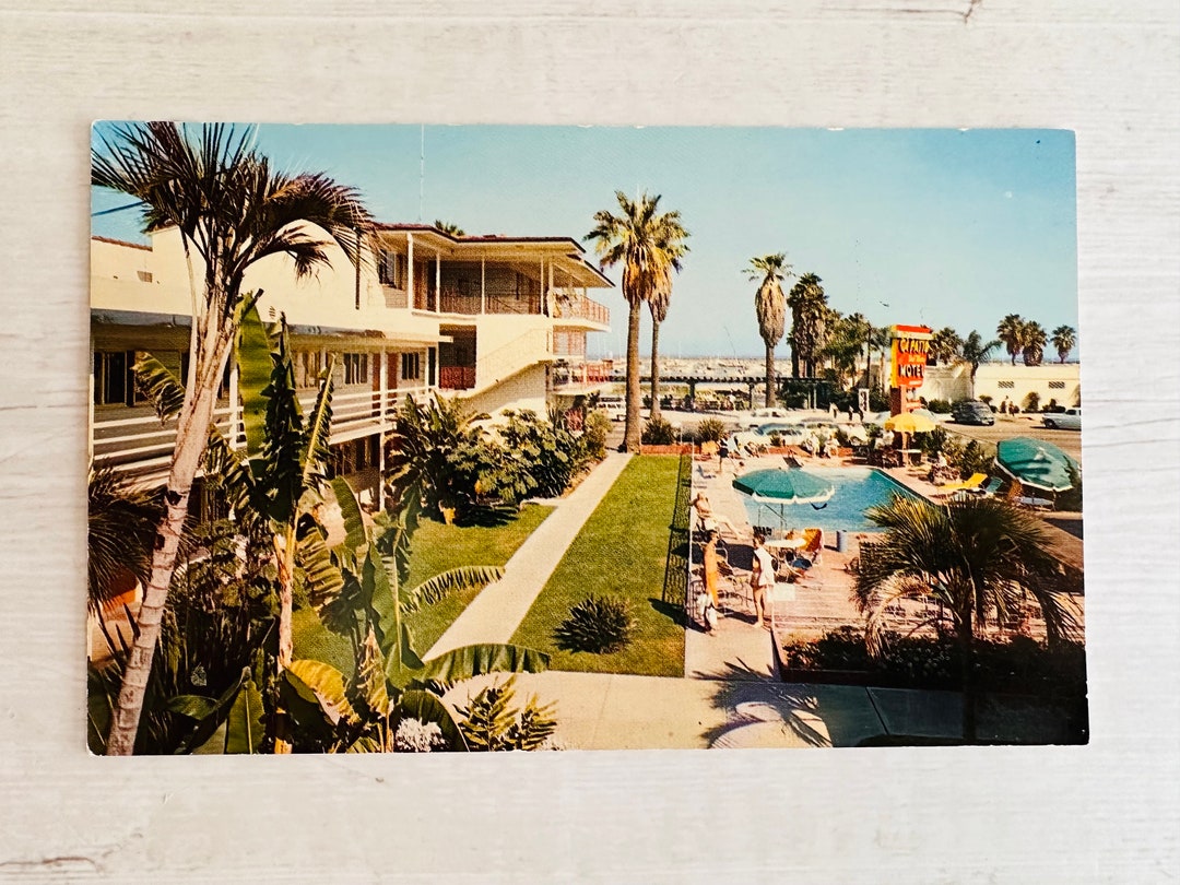 Vintage Postcard - El Patio Del Mar Motel and Restaurant - Santa ...