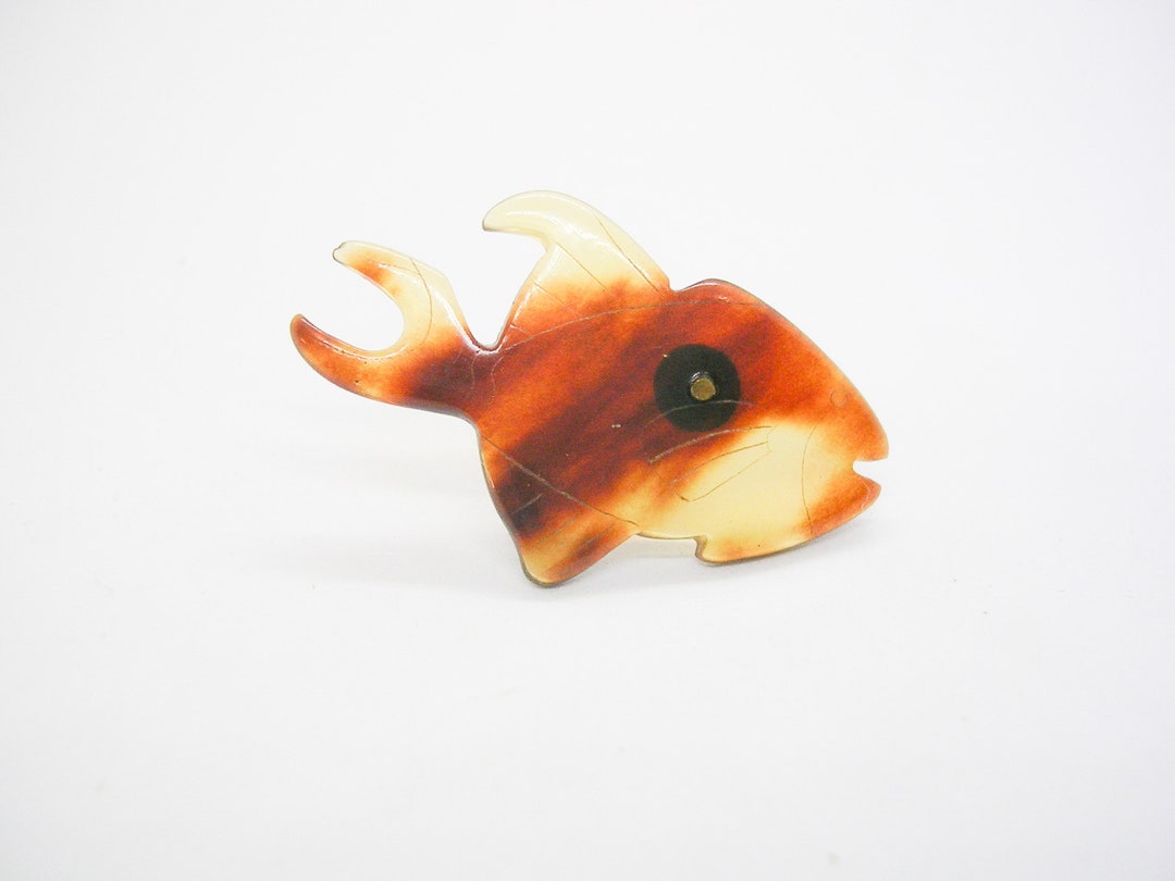 Carved Fish Tie Tack Hand Vintage Tie Pin With Chain Animal Tie Tac ...