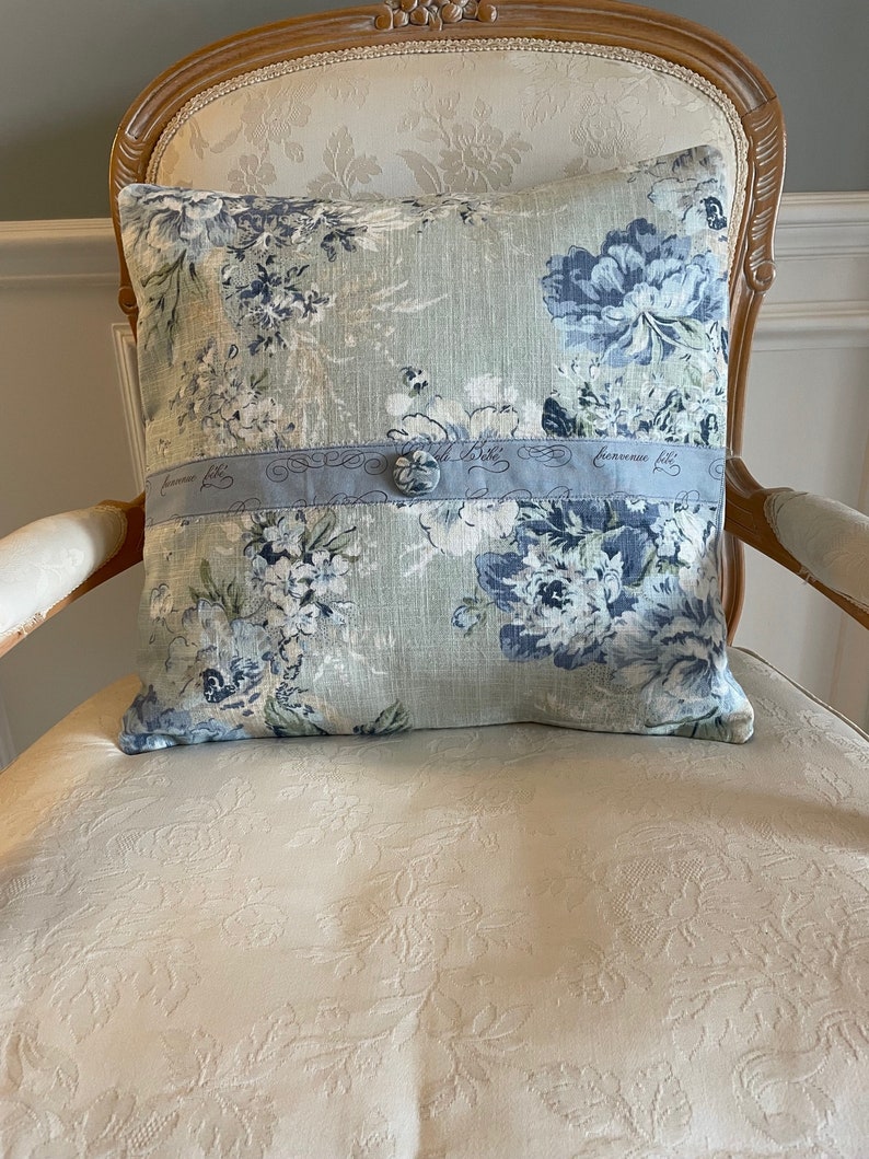 French Country Pillow Cover, Shabby Chic Pillow Sham, Paris-inspired ...