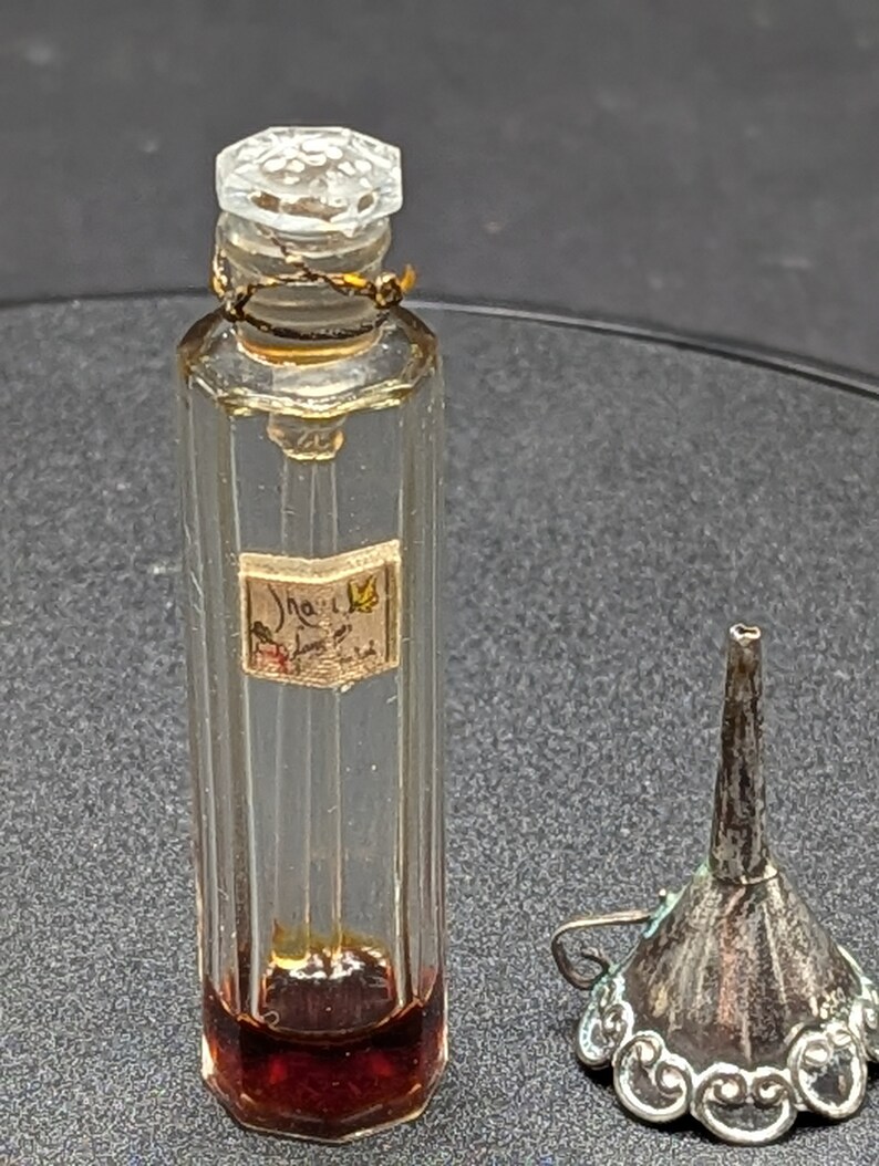 Shari Langlois, New York, 1920s Perfume Bottle With Dauber. Original ...