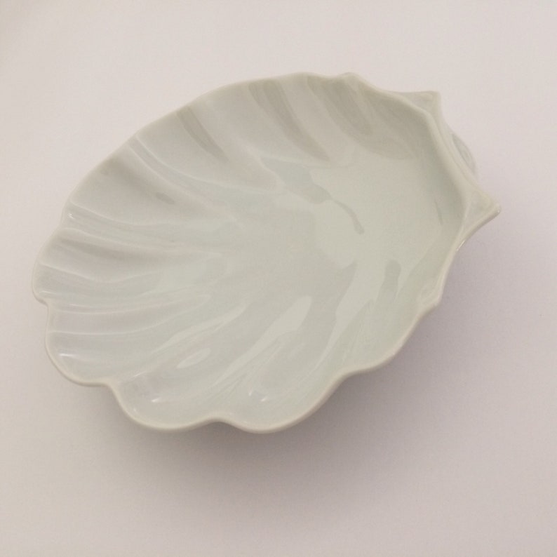 Shell Shaped Dish Trinket Holder Coastal Decor - Etsy
