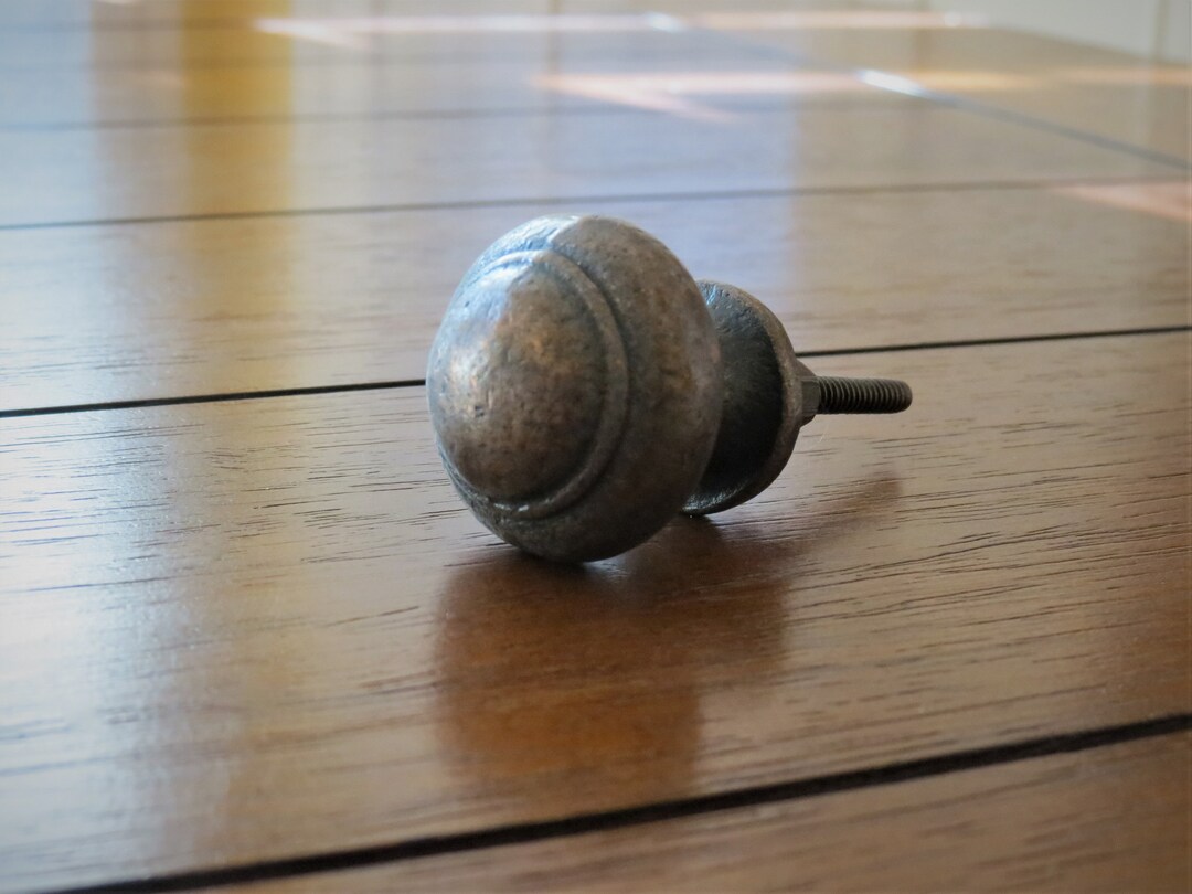 Classic Round Antique Bronze Knob / Solid Metal Knob / Dresser Drawer ...