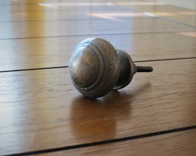 Classic Round Antique Bronze Knob / Solid Metal Knob / Dresser Drawer ...