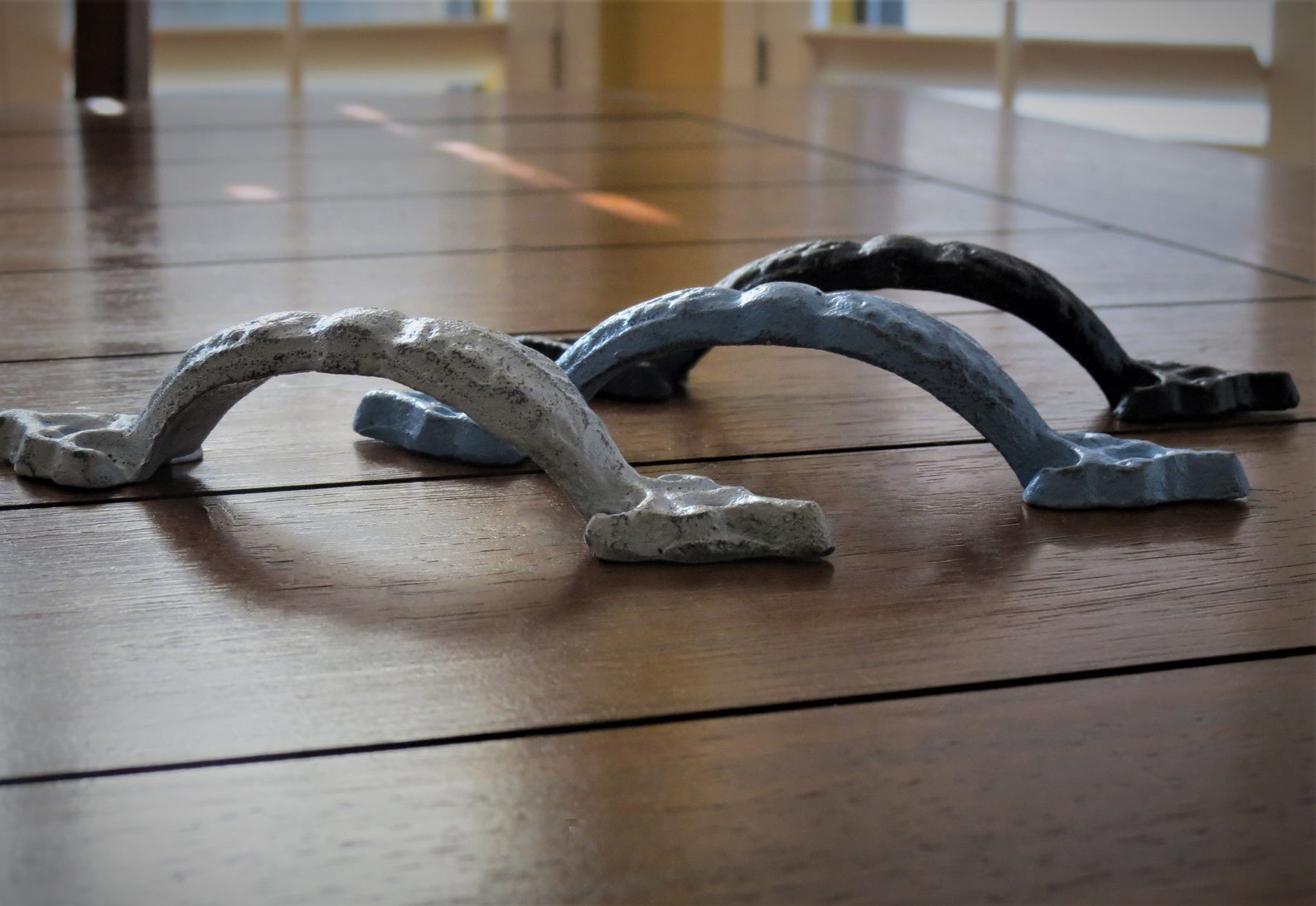 Leaf Motif Handle / Cast Iron Hardware / Dresser Drawer Door | Etsy