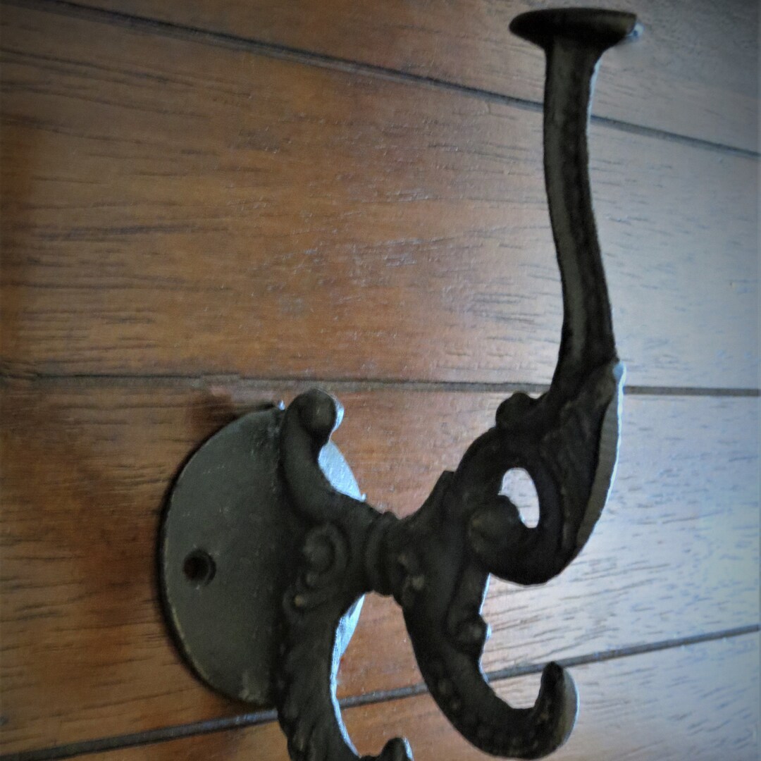 Decorative Cast Iron Hook / Victorian Retro Vintage Wall Decor - Etsy