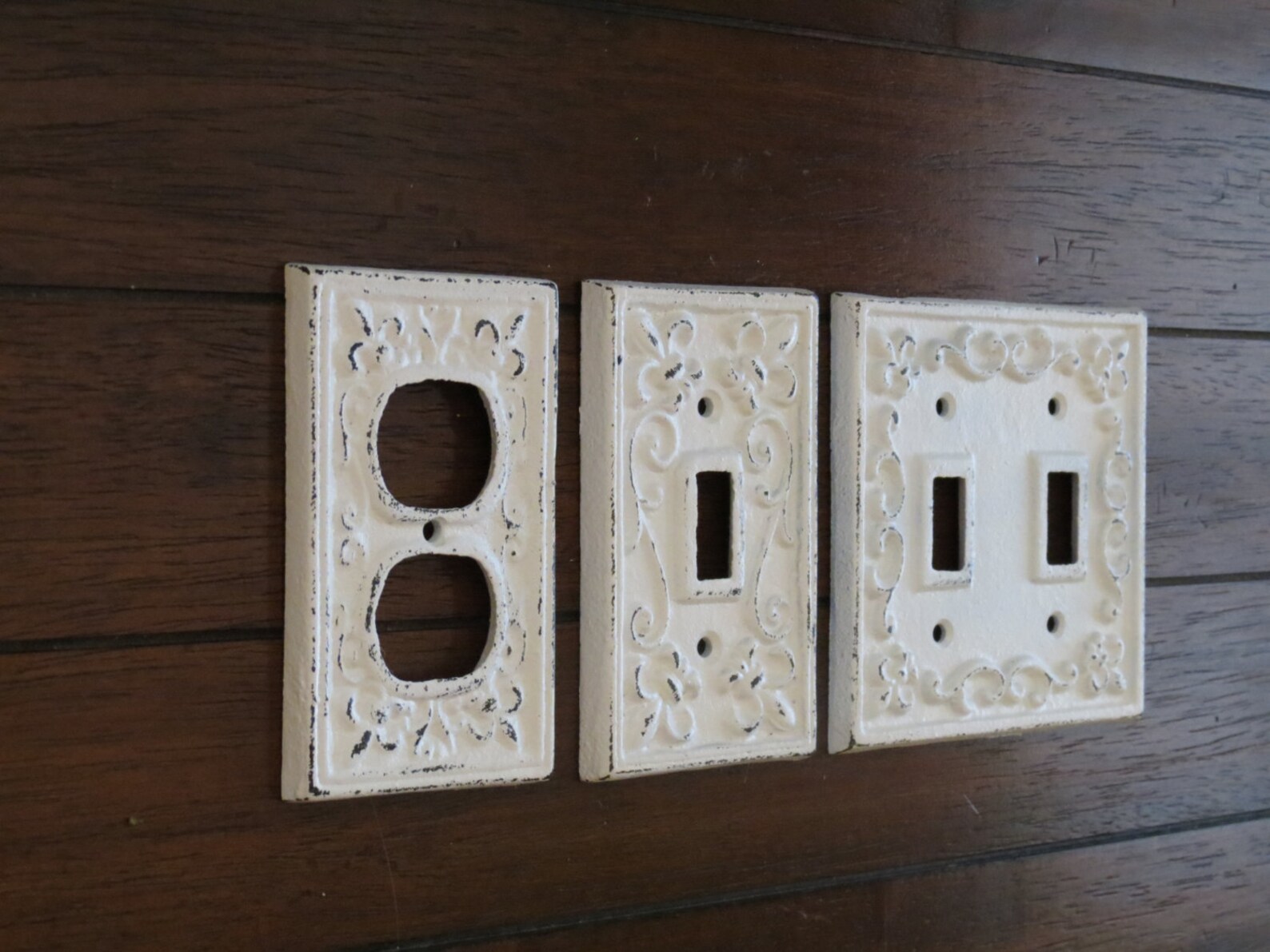 Decorative Electrical Outlet Plate / Plug-in Socket Cover / Silver or ...
