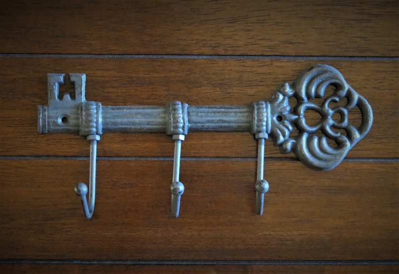 Key Holder / Skeleton Key Rack / Cast Iron Wall Hook / Kitchen | Etsy