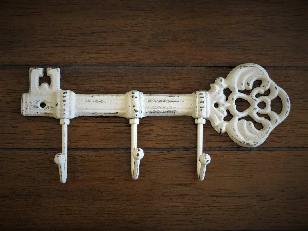 Creamy White Shabby Chic Key Holder / or Pick Your Color/ Skeleton Key ...