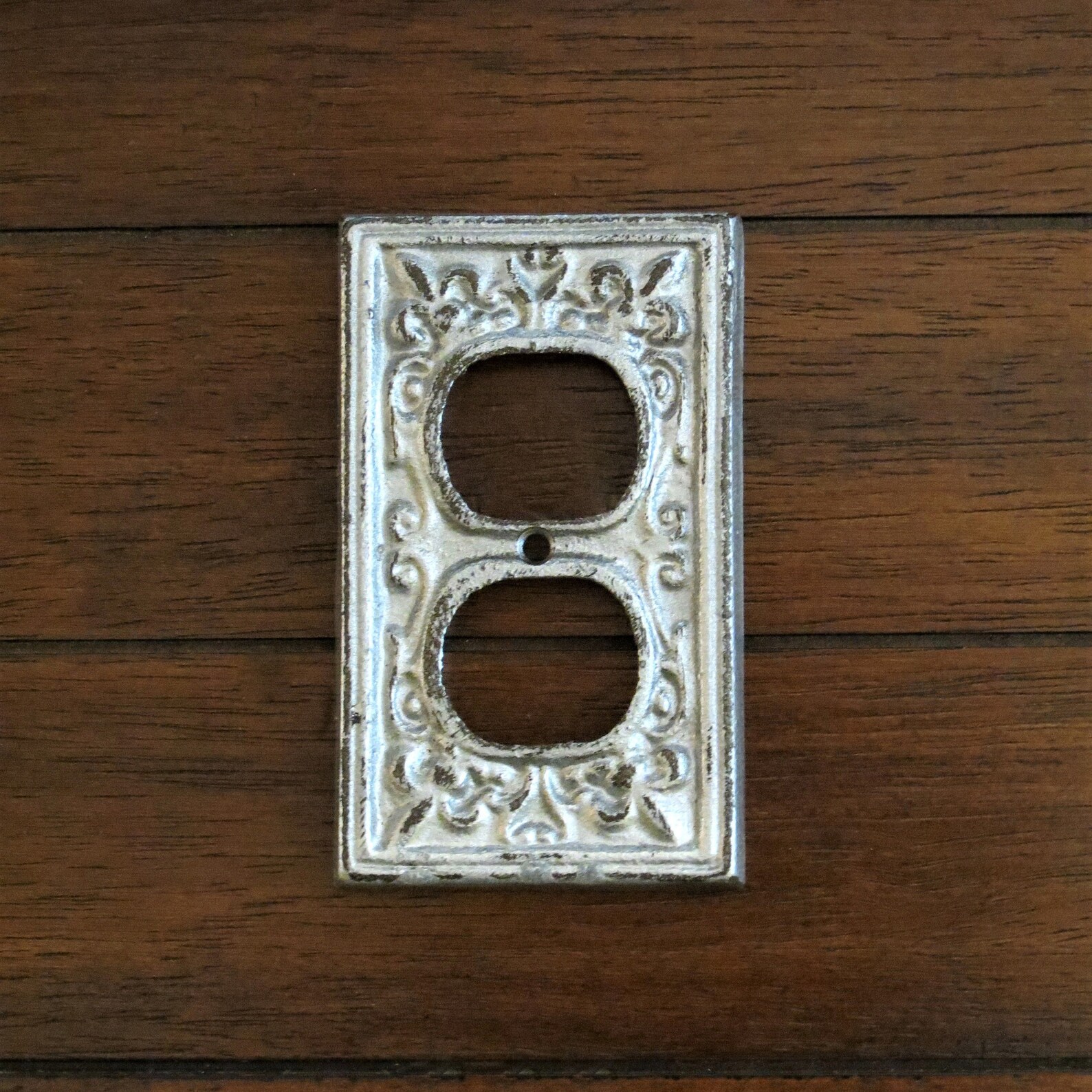Decorative Electrical Outlet Plate / Plug-in Socket Cover / Silver or ...