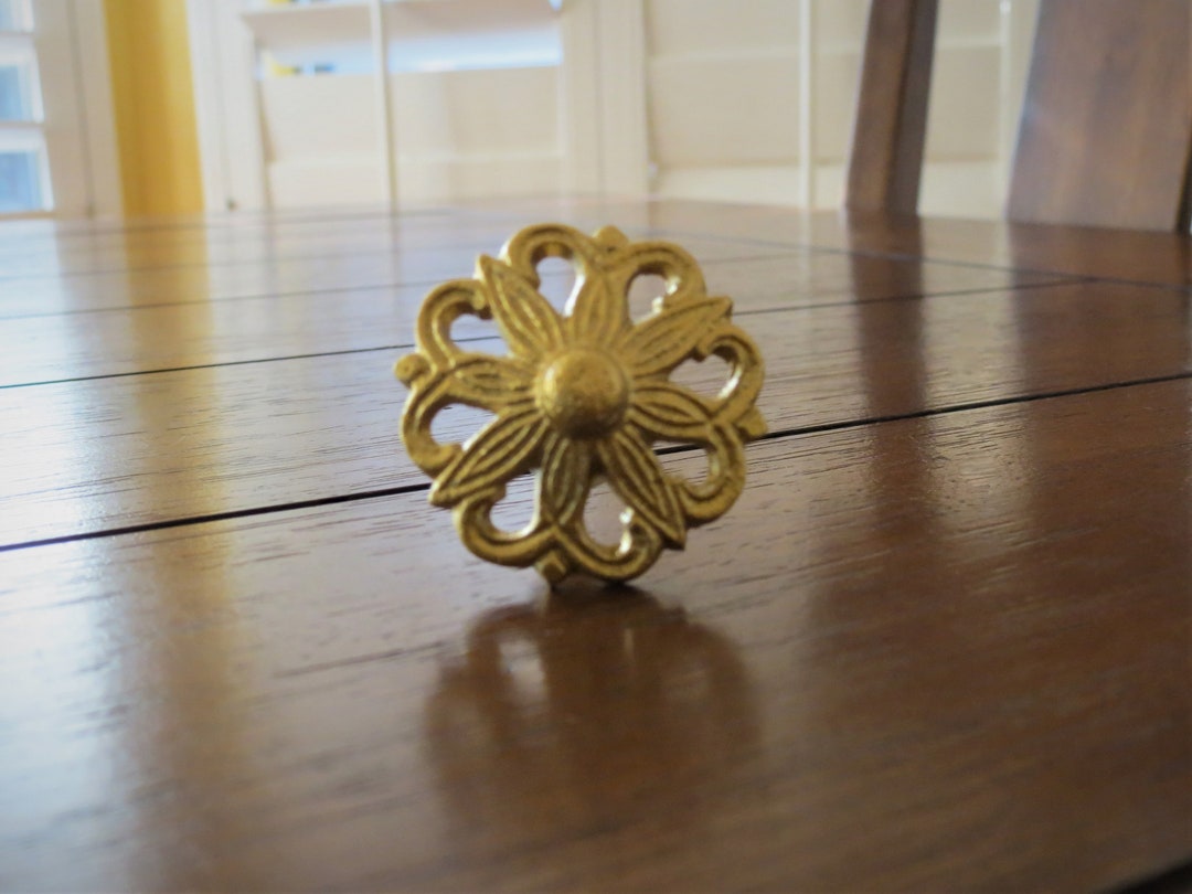 Cottage Chic Knobs / Drawer or Desk Knobs / Dresser Drawer Pulls / Gold ...