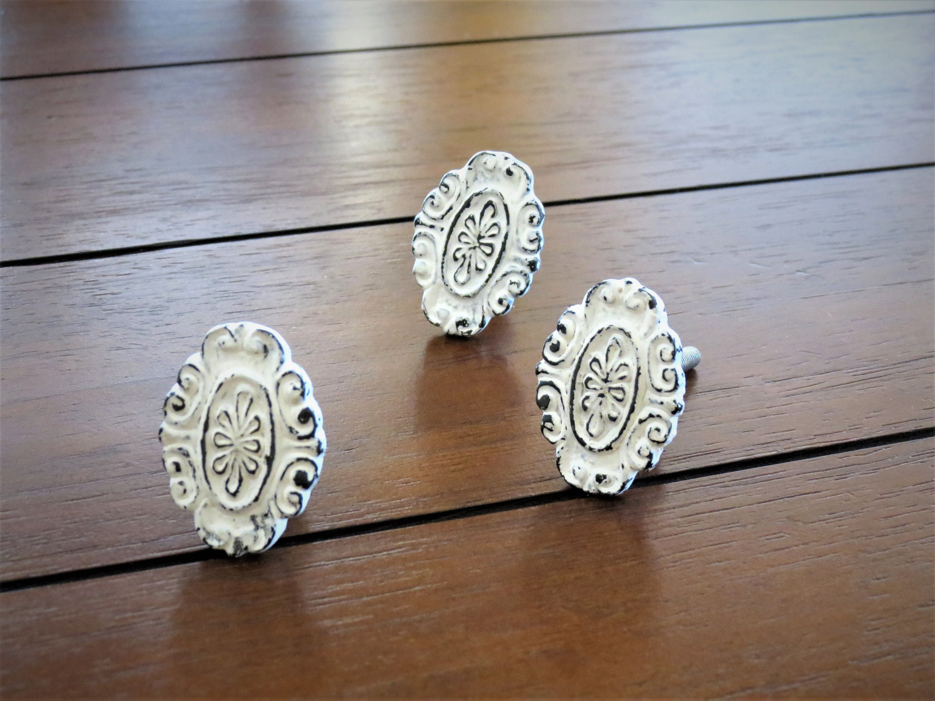 Shabby Chic Knobs / Drawer Knobs / Dresser Drawer Pulls / Oval - Etsy