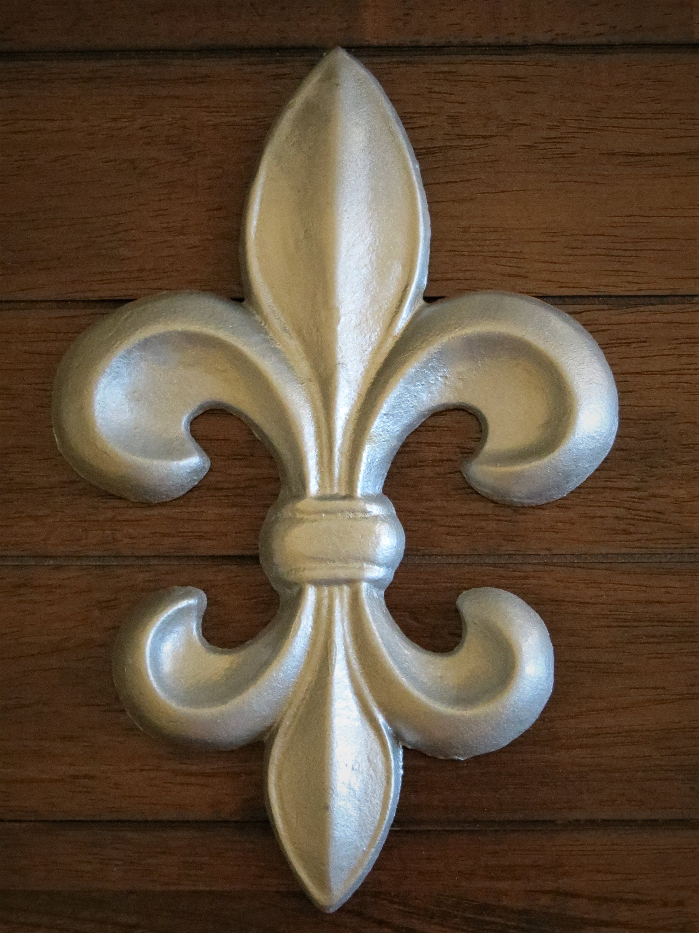 Fleur de Lis Wall Decor / Silver or Pick Color / Cast Iron | Etsy