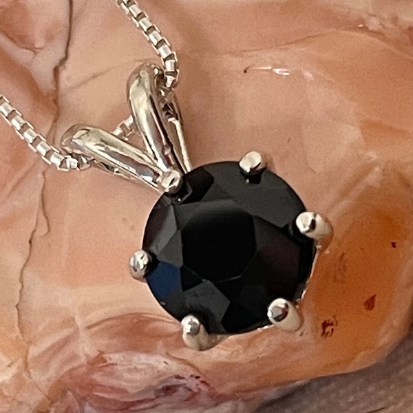 Black Spinel Pendant - Etsy