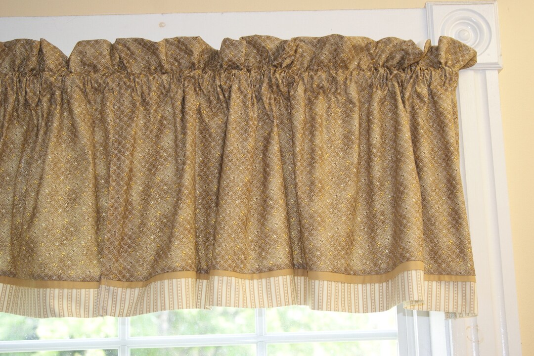 Butterfly Bee Valance – Best of Days by Henry Glass – 17” X 44” – Gold ...