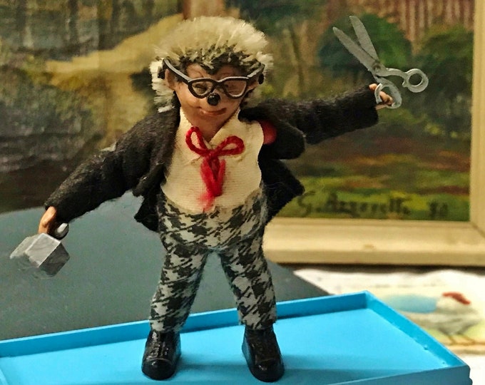 95.00 STEIFF HEDGEHOG TAILOR, Peter Mecki, Mini 3-1/4, Plaid Pants ...