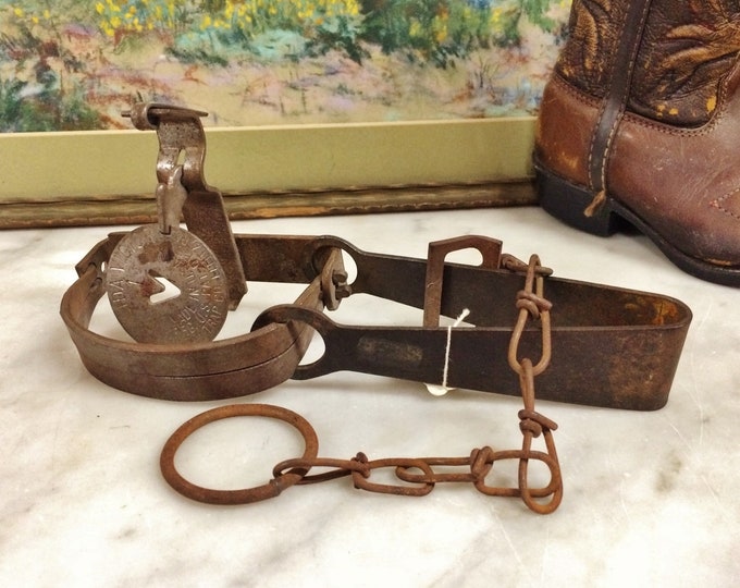 Antique ANIMAL TRAP Oneida VICTOR 1, Primitive Hunting Decor, Wall ...