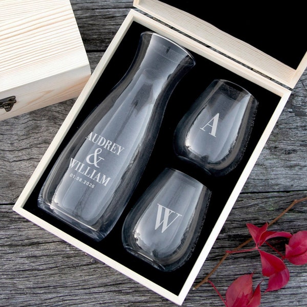 Bride and Groom Wine Decanter - Etsy