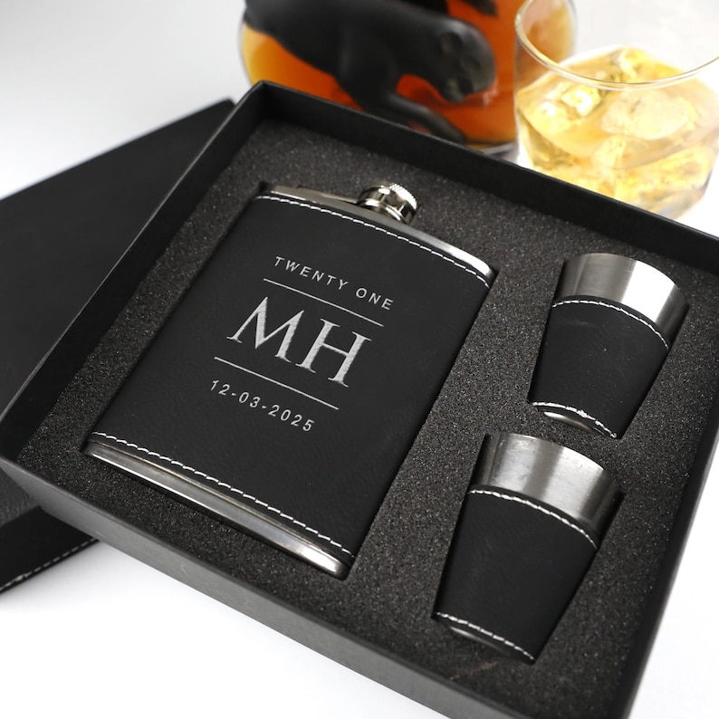 Personalised Hip Flask Gift Set – Custom Engraved Black Leatherette ...