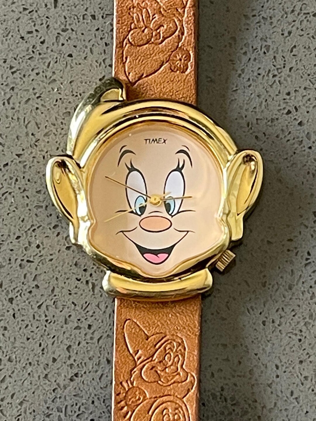 RARE Vintage Dopey Watch With Original Leather Band Featuring Snow ...