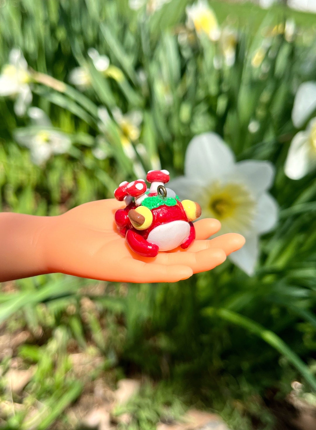 Cottagecore Toad: Handcrafted Polymer Clay Desk Friends and Charms ...