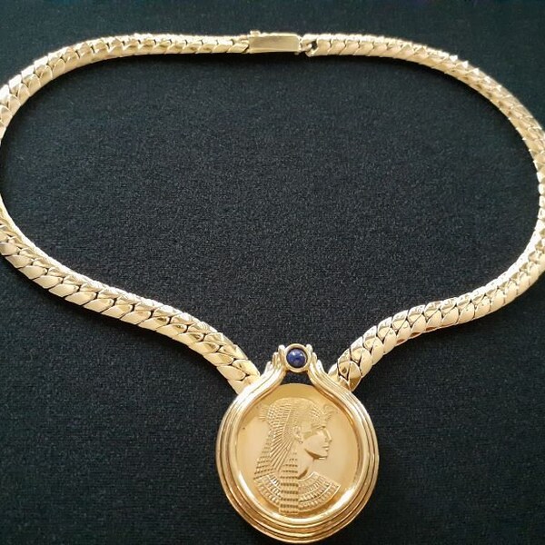 Cleopatra Gold Medallion Necklace - Etsy