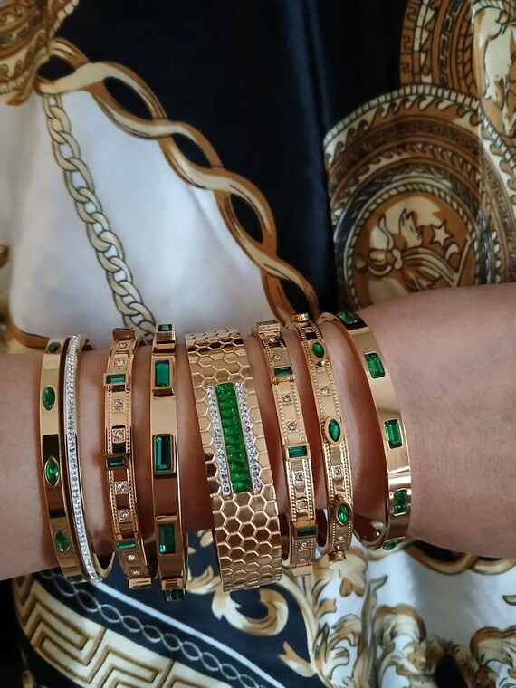 Fabulous Lot 7 Stacking Bangle Bracelets Yellow Gold … - Gem