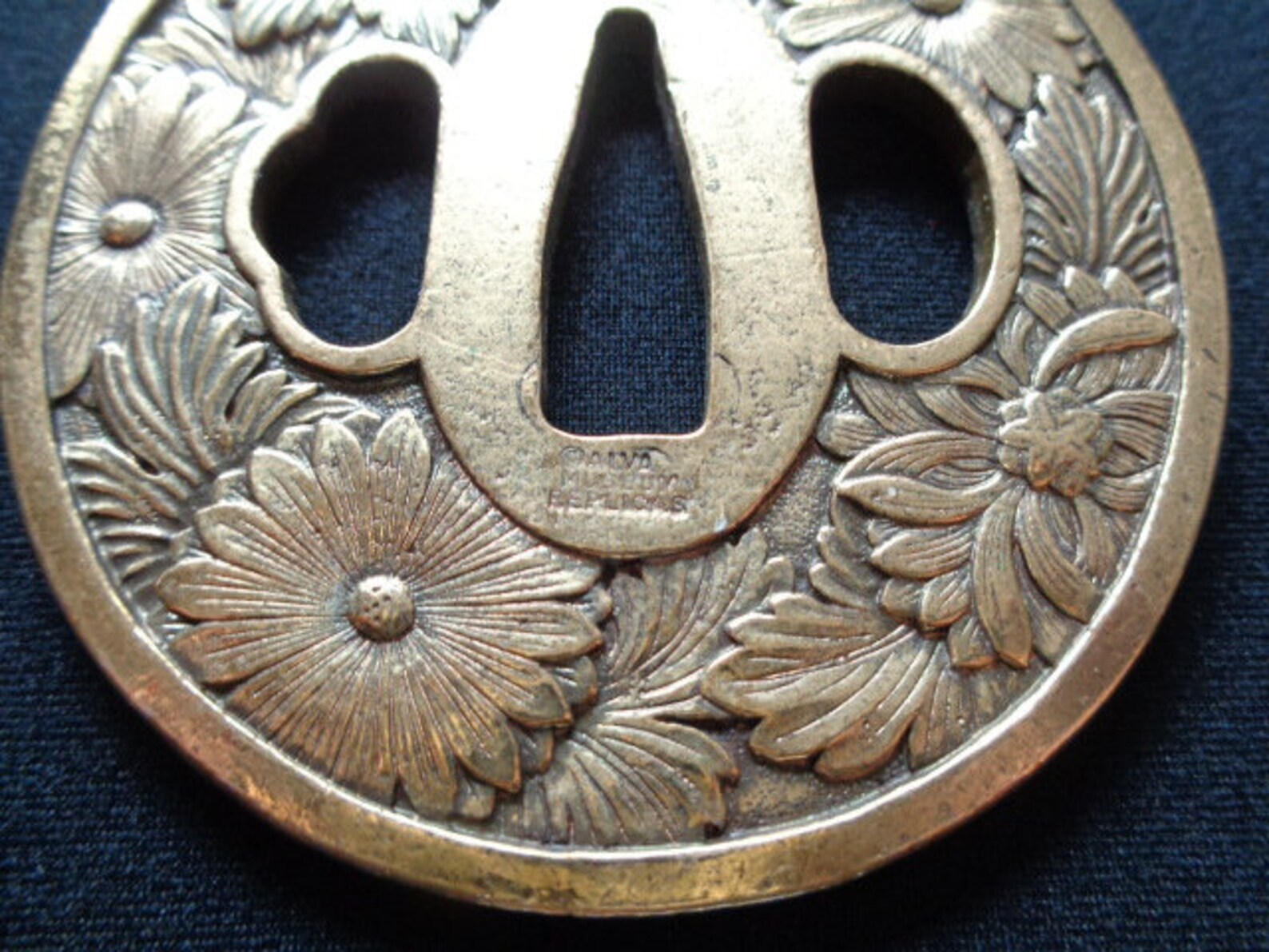Alva Museum Replicas Asian Japanese Kanji Symbols Tsuba Katana Sword ...