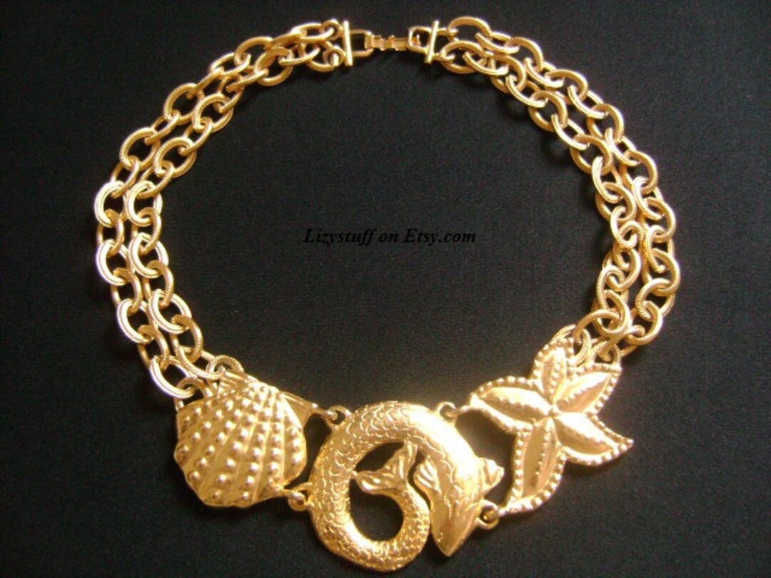 Fabulous DVF Diane Von Furstenberg Textured Gold Tone Double Chain ...