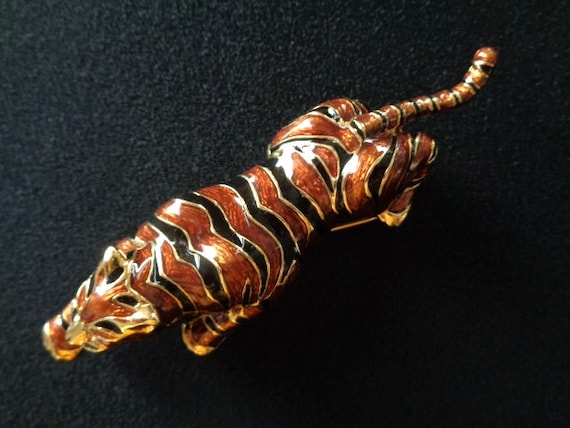 Striking CINER Crouching Tiger With Open Mouth Brooch… - Gem