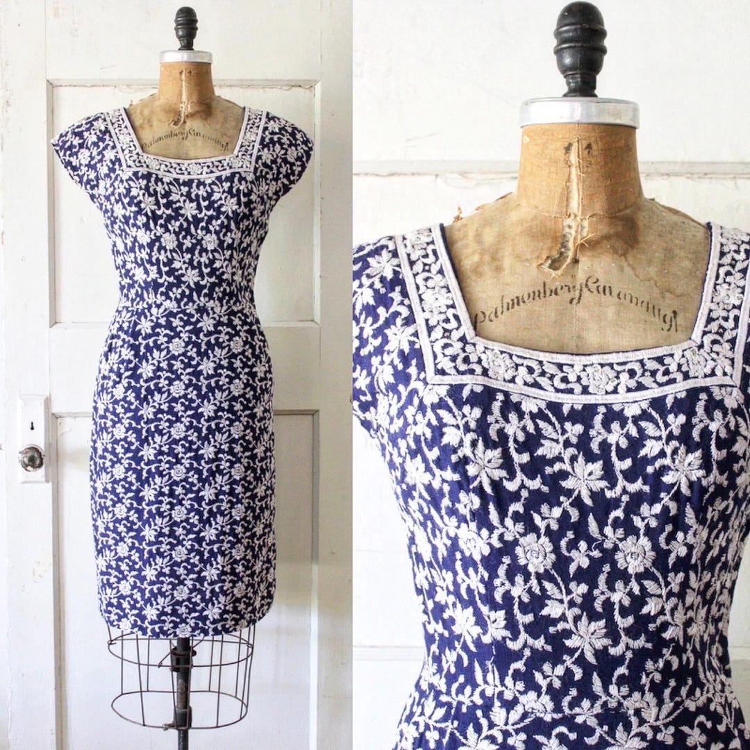 Vintage 1950s Navy and White Embroidered Dress / 50s Floral Embroidered ...