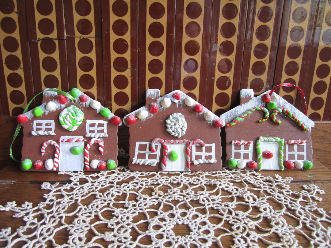 Wooden Gingerbread Houses for the Christmas Tree Bowl Ornie Bowl ...