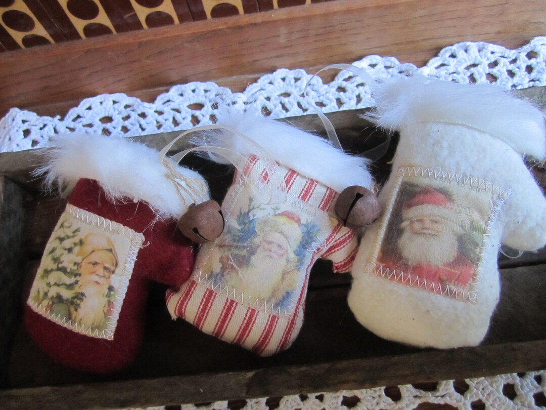 Red Christmas Mittens Tree Decorations Three Mittens Christmas Bauble ...