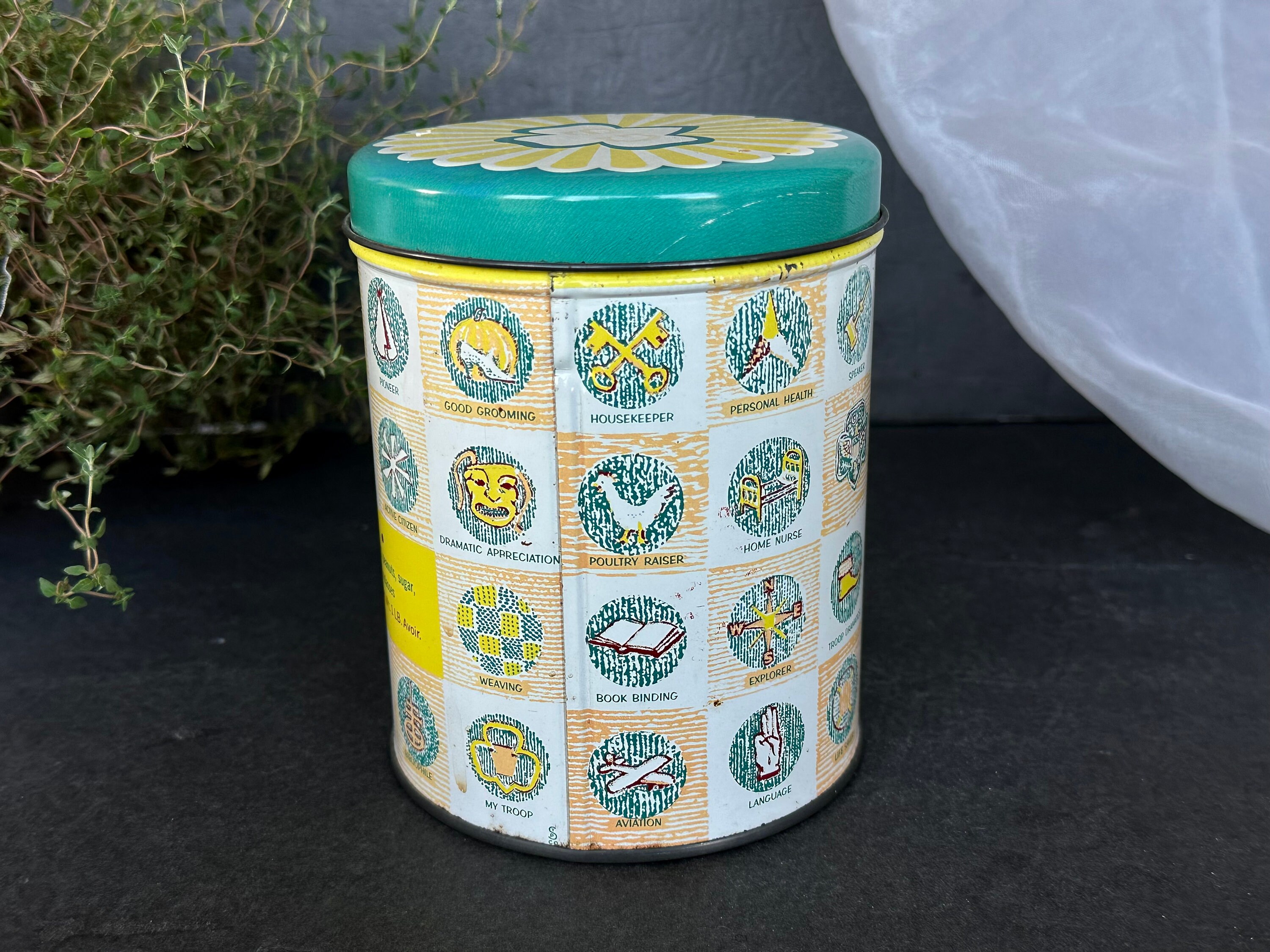 Vintage Girl Scout Peanut Crunch Candy Tin - Etsy