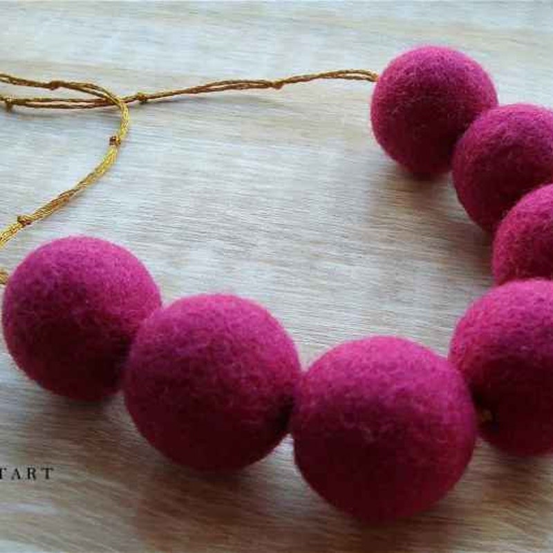 Magenta Necklace - Etsy