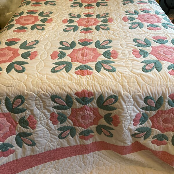 Hand Quilted Quilt - Etsy