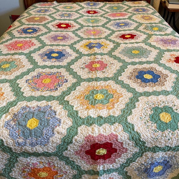 Flower Garden Quilt - Etsy
